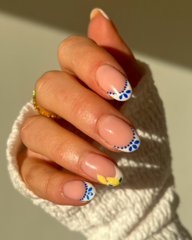 30 Cute Lemon And Blue Nails You Need To Try This Summer Prada Pearls 30 Cute Lemon And Blue Nails You Need To Try This Summer Prada Pearls
